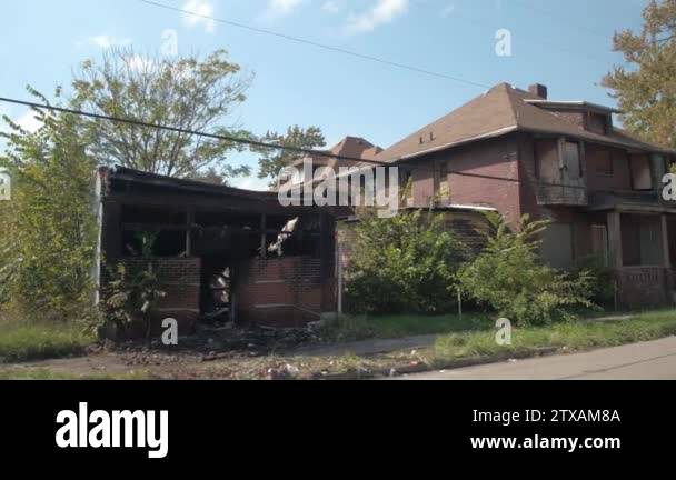 Decaying homes Stock Videos & Footage - HD and 4K Video Clips - Alamy