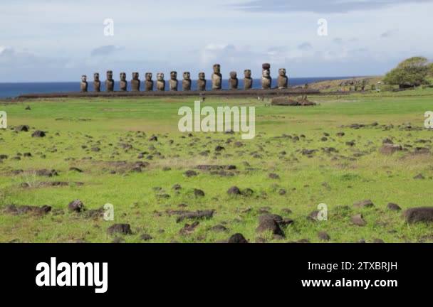 Moai figures Stock Videos & Footage - HD and 4K Video Clips - Alamy