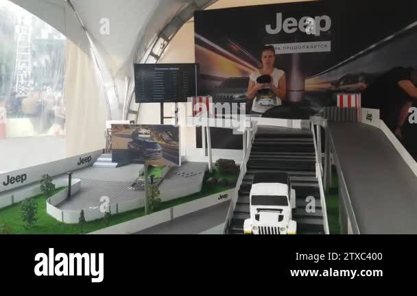 Jeep stand Stock Videos & Footage - HD and 4K Video Clips - Alamy