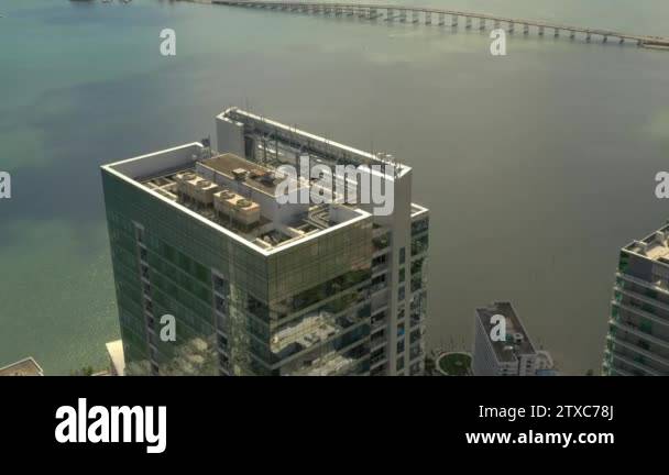 Orbit shot Stock Videos & Footage - HD and 4K Video Clips - Alamy