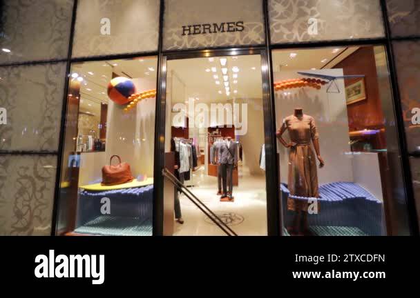 Hermes store entrance Stock Videos & Footage - HD and 4K Video Clips ...