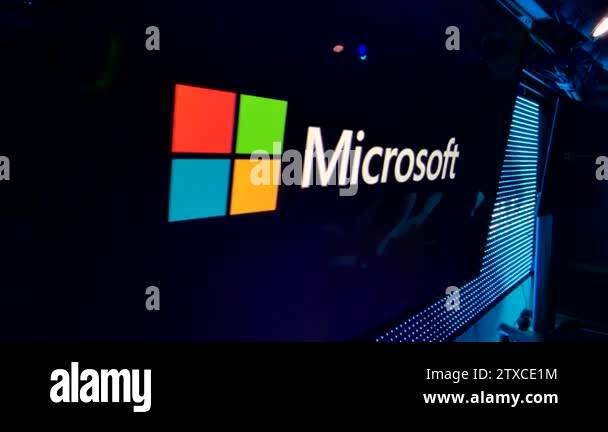 Microsoft emblem Stock Videos & Footage - HD and 4K Video Clips - Alamy