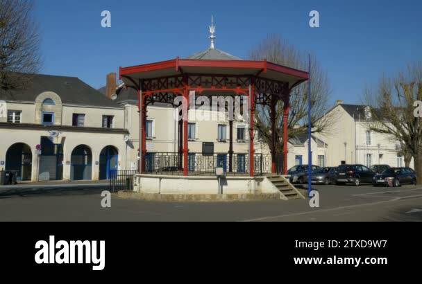 18 century building Stock Videos & Footage - HD and 4K Video Clips - Alamy