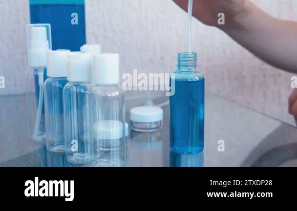 Twist cap Stock Videos & Footage - HD and 4K Video Clips - Alamy