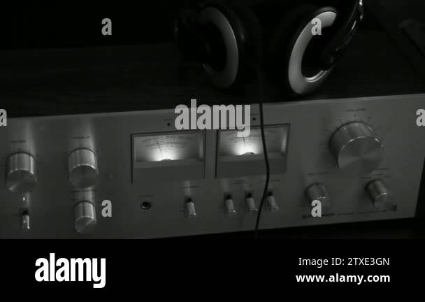 Analog gauge Stock Videos & Footage - HD and 4K Video Clips - Alamy