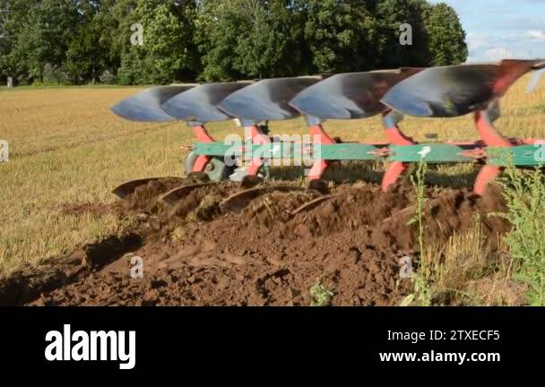 Ploughing farm Stock Videos & Footage - HD and 4K Video Clips - Alamy