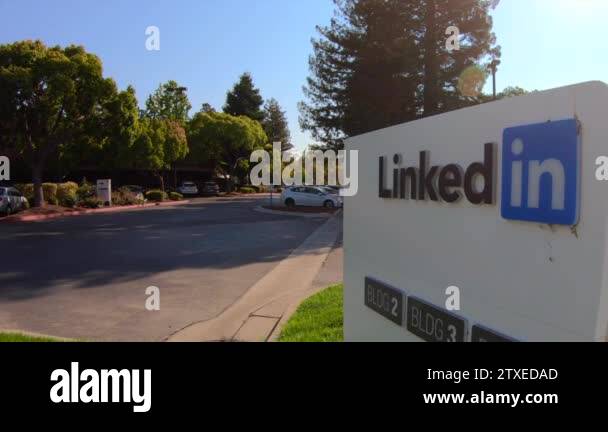 Linkedin sign Stock Videos & Footage - HD and 4K Video Clips - Alamy
