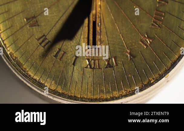 Vintage sundial Stock Videos & Footage - HD and 4K Video Clips - Alamy