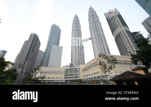 Petronas twin towers are the tallest twin buildings in the world Stock ...
