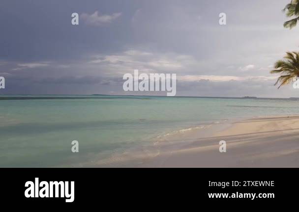Gorgeous view of Indian Ocean, Maldives. White sand coast line ...