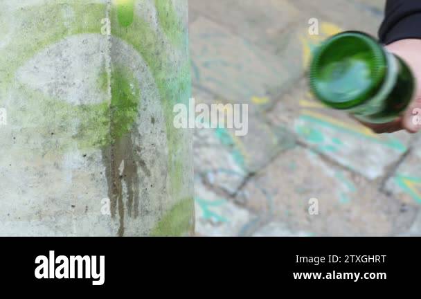 Smashed bottle Stock Videos & Footage - HD and 4K Video Clips - Alamy