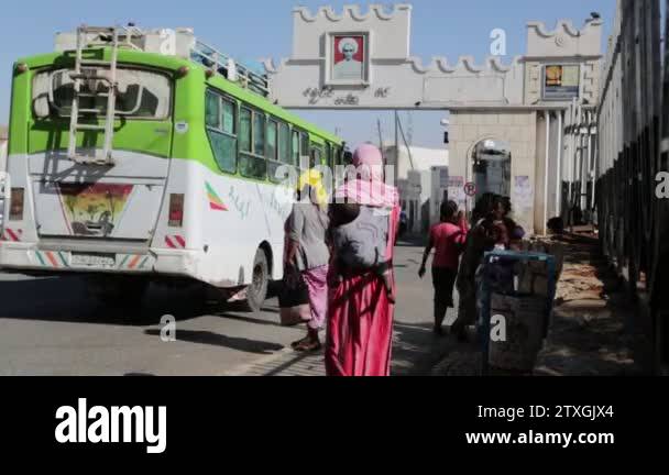 Gate to city Stock Videos & Footage - HD and 4K Video Clips - Alamy