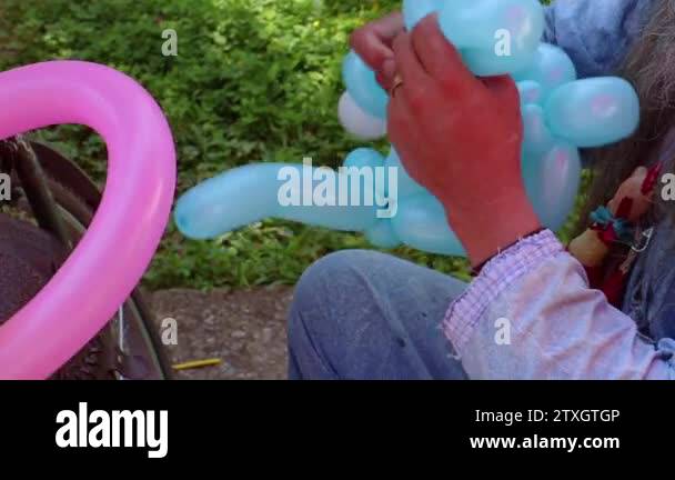 Balloon wings Stock Videos & Footage - HD and 4K Video Clips - Alamy