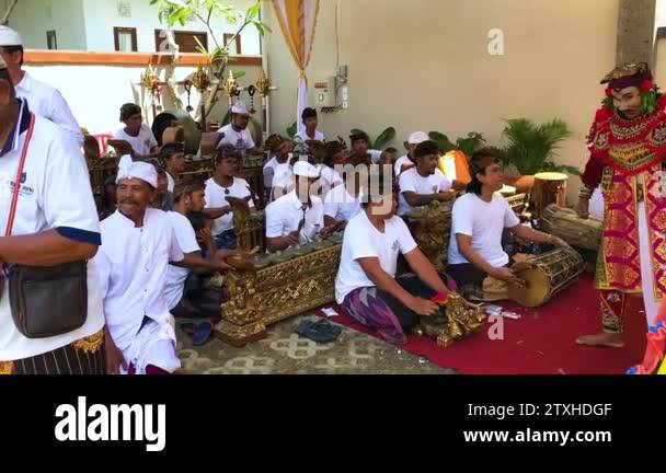 Royal cremation ceremony ubud Stock Videos & Footage - HD and 4K Video ...
