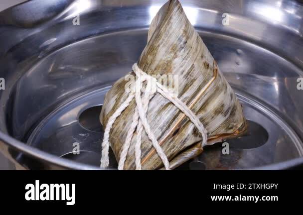 Motion of green screen phone with blur people drinking tea inside ...