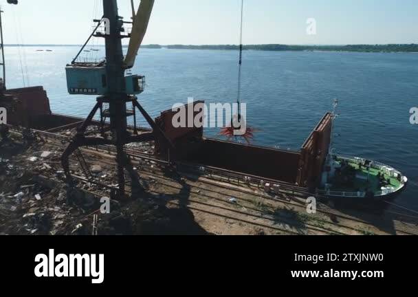 Harbor crane scrap metal Stock Videos & Footage - HD and 4K Video Clips ...