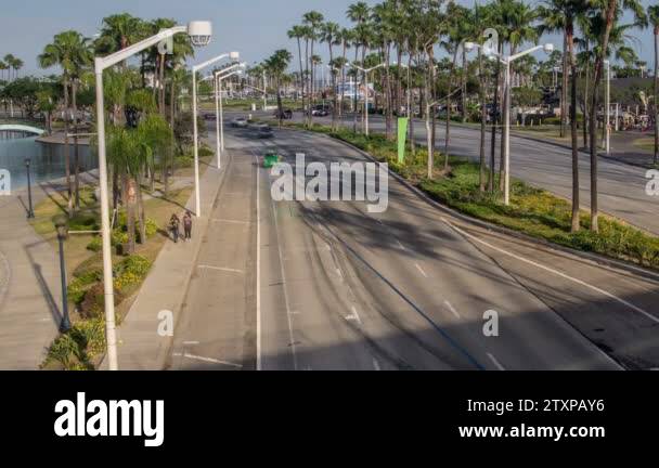 Shoreline drive Stock Videos & Footage - HD and 4K Video Clips - Alamy