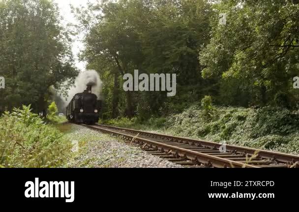 Rail track funnel Stock Videos & Footage - HD and 4K Video Clips - Alamy