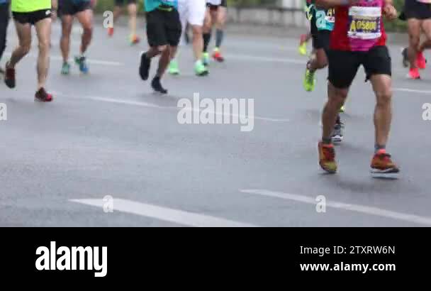 Marathon runner legs Stock Videos & Footage - HD and 4K Video Clips - Alamy