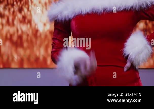 Girl clicks Stock Videos & Footage - HD and 4K Video Clips - Alamy