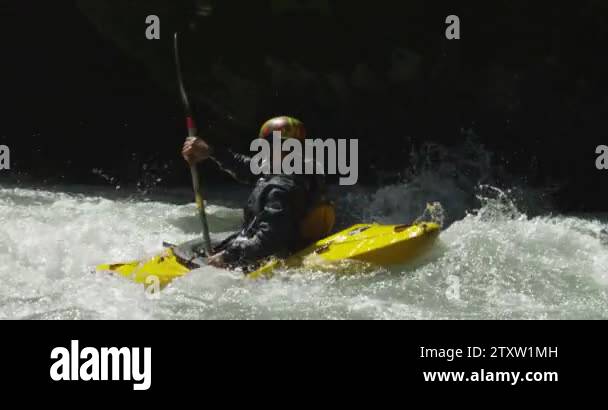 Leap into the water Stock Videos & Footage - HD and 4K Video Clips - Alamy