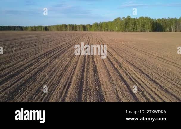 Fallow soil Stock Videos & Footage - HD and 4K Video Clips - Alamy