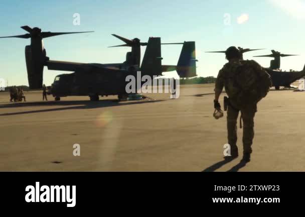 Soldiers boarding aircraft Stock Videos & Footage - HD and 4K Video ...