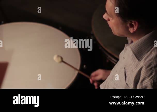 Mallet instrument Stock Videos & Footage - HD and 4K Video Clips - Alamy