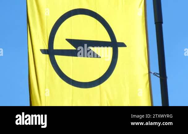 Opel badge logo Stock Videos & Footage - HD and 4K Video Clips - Alamy