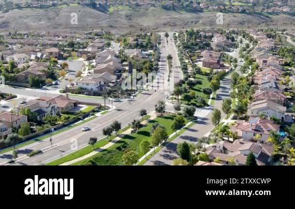 Luxury subdivision Stock Videos & Footage - HD and 4K Video Clips - Alamy