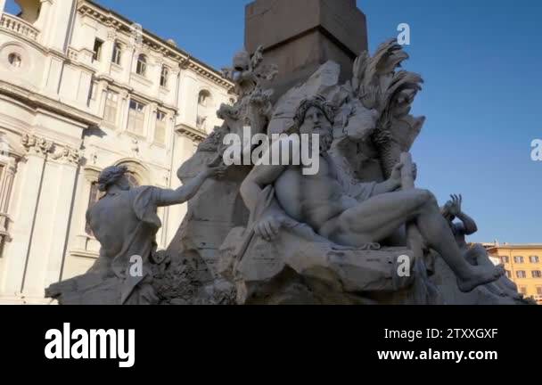 Statue of Zeus in Bernini's fountain of Four Rivers in Piazza Navona ...