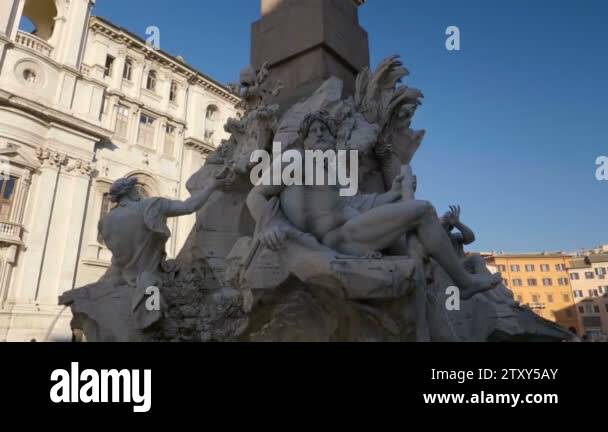 Statue of Zeus in Bernini's fountain of Four Rivers in Piazza Navona ...