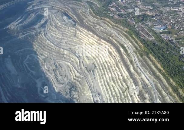 Asbestos mining town Stock Videos & Footage - HD and 4K Video Clips - Alamy