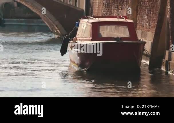 Launch bridge Stock Videos & Footage - HD and 4K Video Clips - Alamy