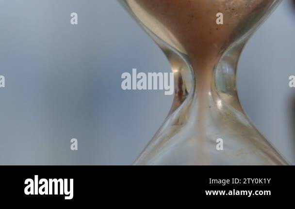 Hourglass counting time in extreme Stock Videos & Footage - HD and 4K ...