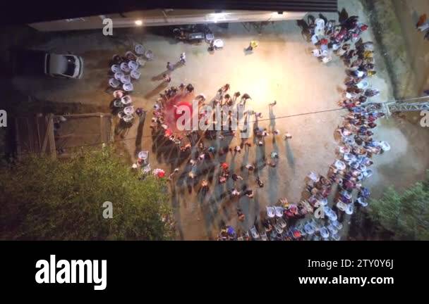This is a real ethnic village wedding. Dances of the Romani gypsies ...