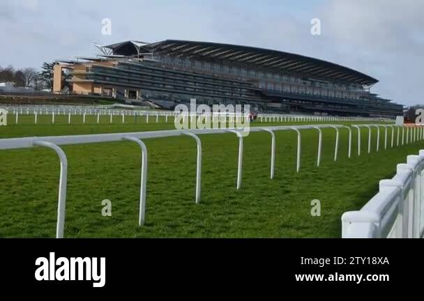 Ascot race stadium Stock Videos & Footage - HD and 4K Video Clips - Alamy