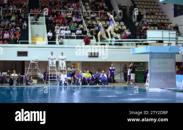 Springboard diving Stock Videos & Footage - HD and 4K Video Clips - Alamy