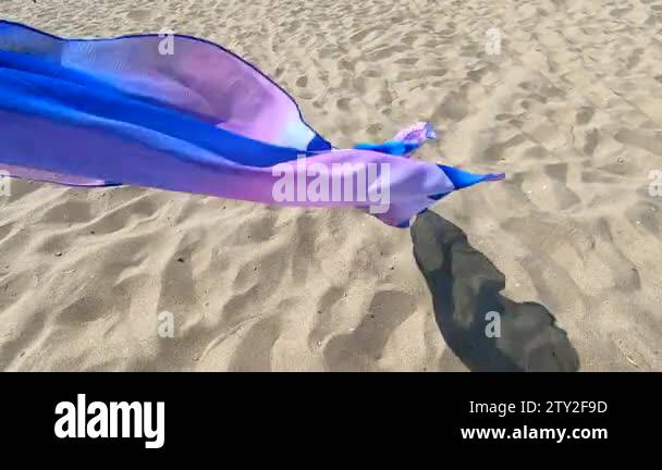 Pareo flow Stock Videos & Footage - HD and 4K Video Clips - Alamy