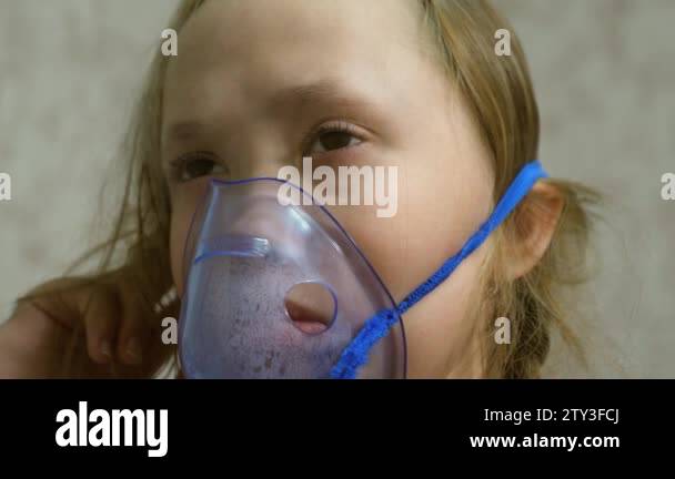 Baby treats influenza by inhaling vapors when inhaled. The child is ...