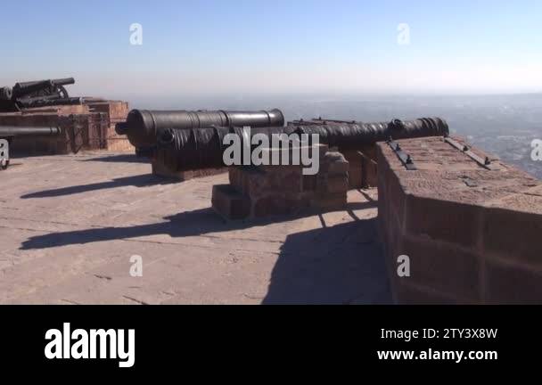 Medieval cannons Stock Videos & Footage - HD and 4K Video Clips - Alamy
