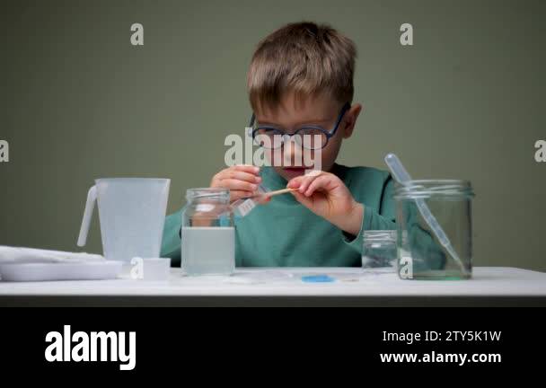 Laboratory activities Stock Videos & Footage - HD and 4K Video Clips ...