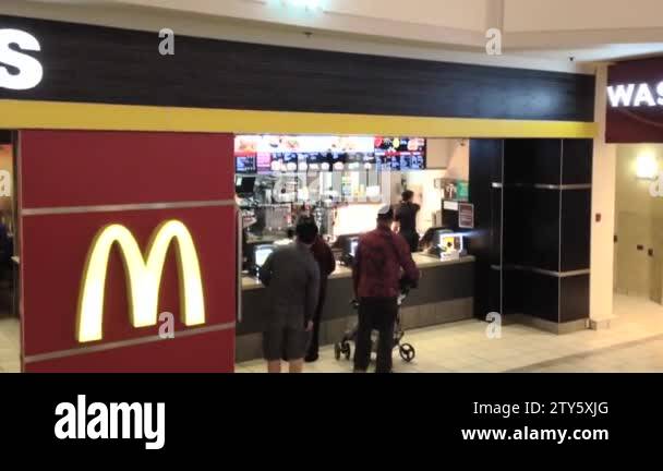 Mcdonalds cashier Stock Videos & Footage - HD and 4K Video Clips - Alamy
