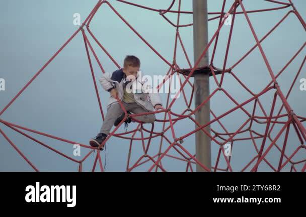 Red climbing Stock Videos & Footage - HD and 4K Video Clips - Alamy