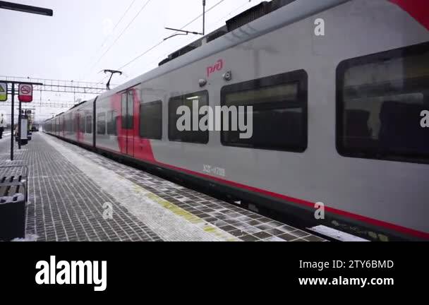 Intercity swallow Stock Videos & Footage - HD and 4K Video Clips - Alamy