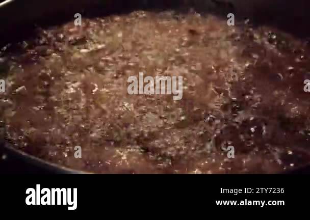Deep fry Stock Videos & Footage - HD and 4K Video Clips - Alamy