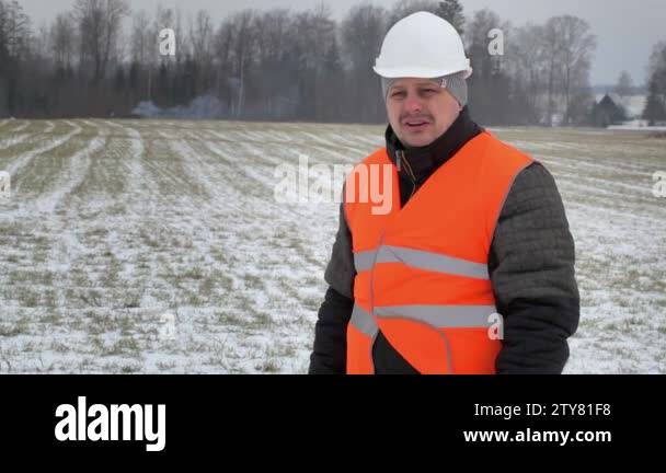 Field inspector Stock Videos & Footage - HD and 4K Video Clips - Alamy