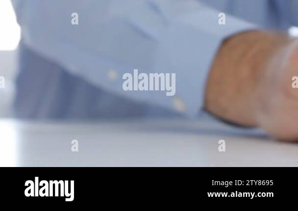 Médicament bio Stock Videos & Footage - HD and 4K Video Clips - Alamy