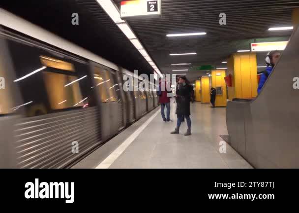 Transport commuter tube platform Stock Videos & Footage - HD and 4K ...