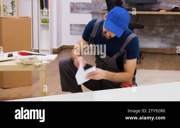 Confused worker Stock Videos & Footage - HD and 4K Video Clips - Alamy